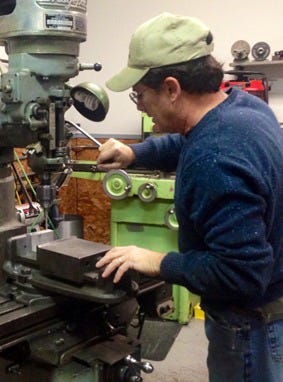 Why Choosing the Right Custom Plastic Injection Molding Provider ...