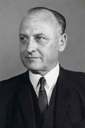 The History of Physics in South Africa — Personal memories: Dr SJ du ...
