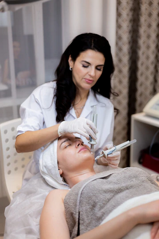 Here are some tips for choosing the best skin clinic services | by ...