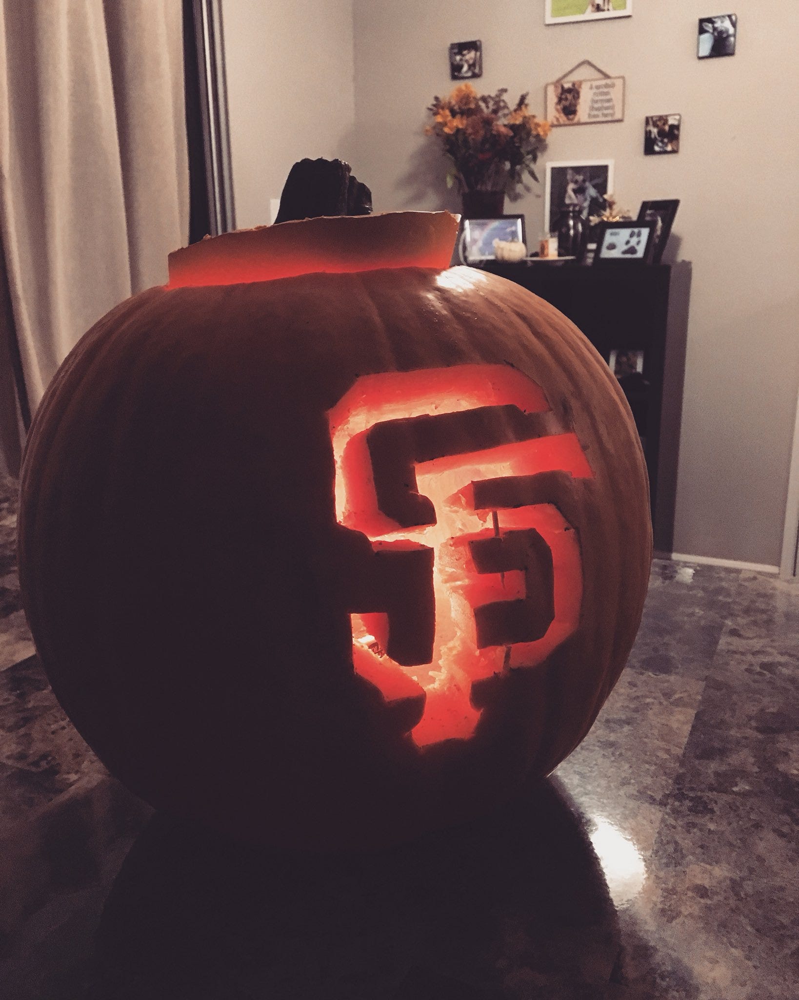 Sf Giants Pumpkin Logo Pumpkin Carving Tips From Master Carver Ed