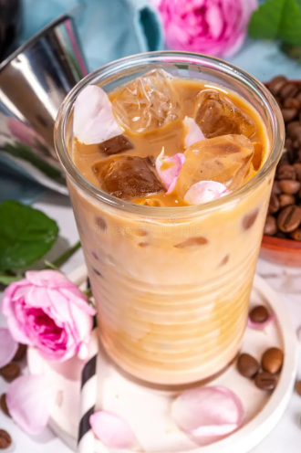 Love for coffee never ends! Coffee lovers out there, chill out with ...