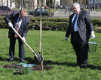 U.S. Embassy Kyiv Celebrates Earth Day with the U.S. Forest Service and ...