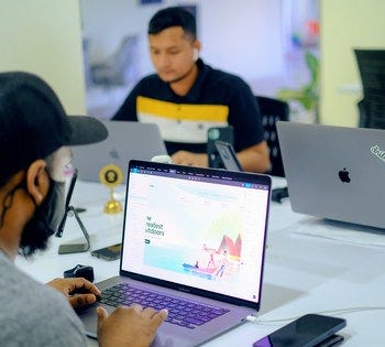 Grafic Designer. Desainer grafis dapat diartikan sebagai… | by Syah Rian | Medium