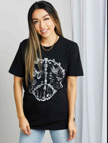 Trendy tees for women - Trendy tees for women - Medium