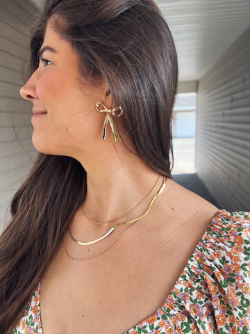 Enhance Your Style Effortlessly: Elevate Your Look with Timeless Women ...
