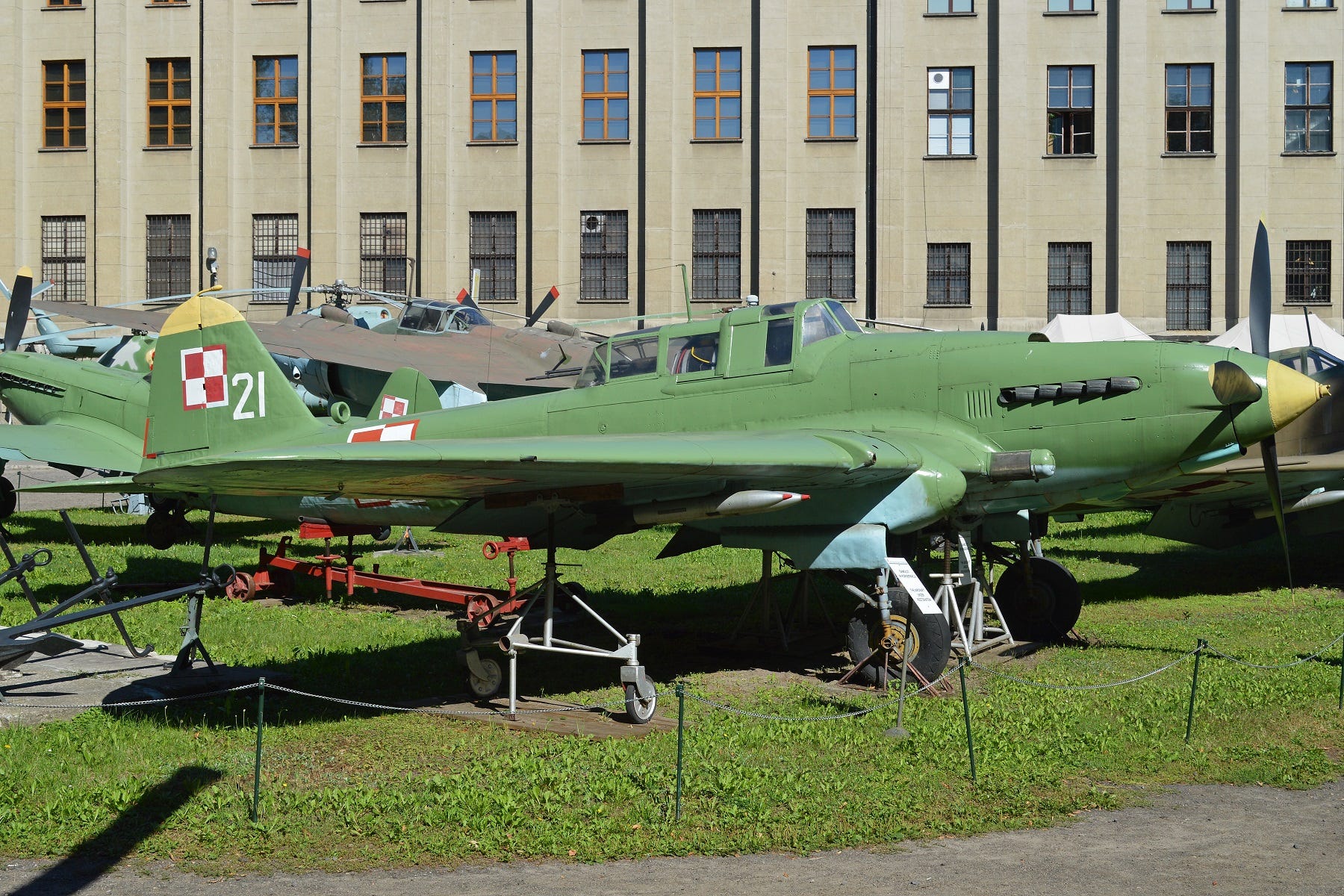 The IL-2 Sturmovik Wrecked Nazi Tanks - AMZ Newspaper