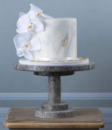 How does a ‘Light Grey Marble Cake’ look like? - Papillon Cake - Medium
