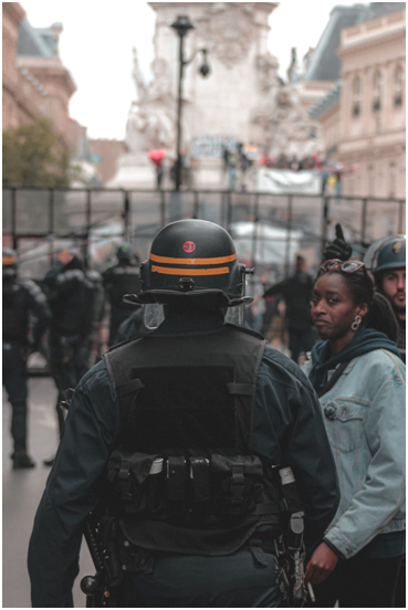 When to Hire a Temporary Security Guard | by Susan Davd | Medium