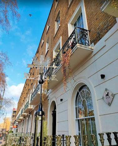 Indulgence Redefined: Luxurious Hotel Rooms in the Heart of London | by ...