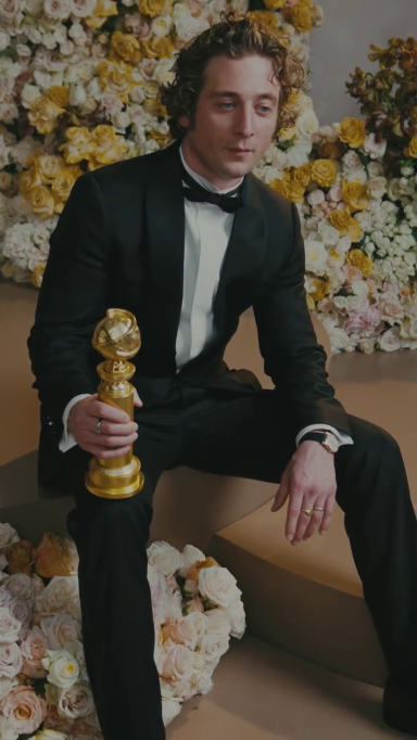 Jeremy Allen White’s “The Bear” roars at the Golden Globes | by Chris ...