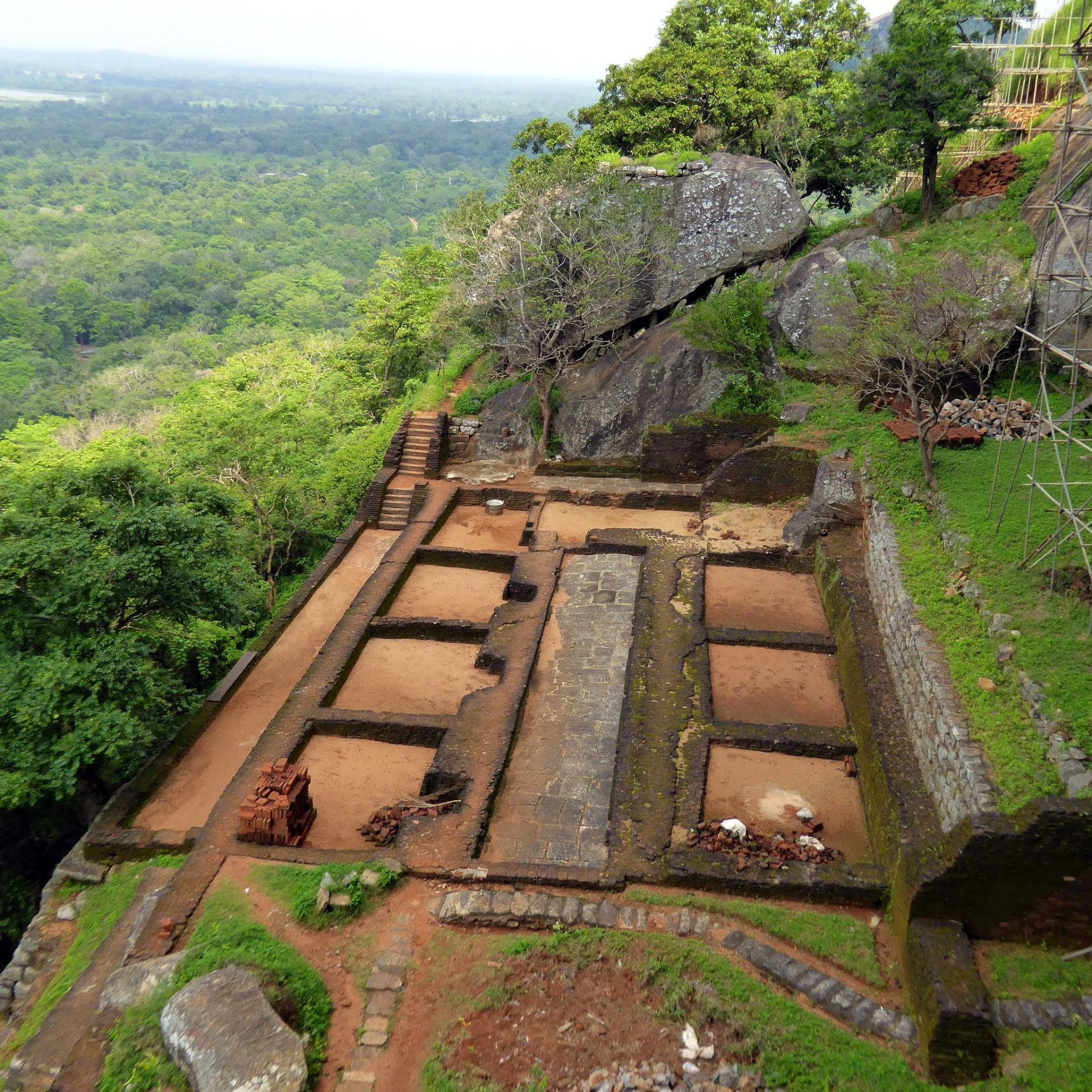 What is Sigiriya?. Sigiriya or Sinhagiri (Lion Rock) - AMZ Newspaper