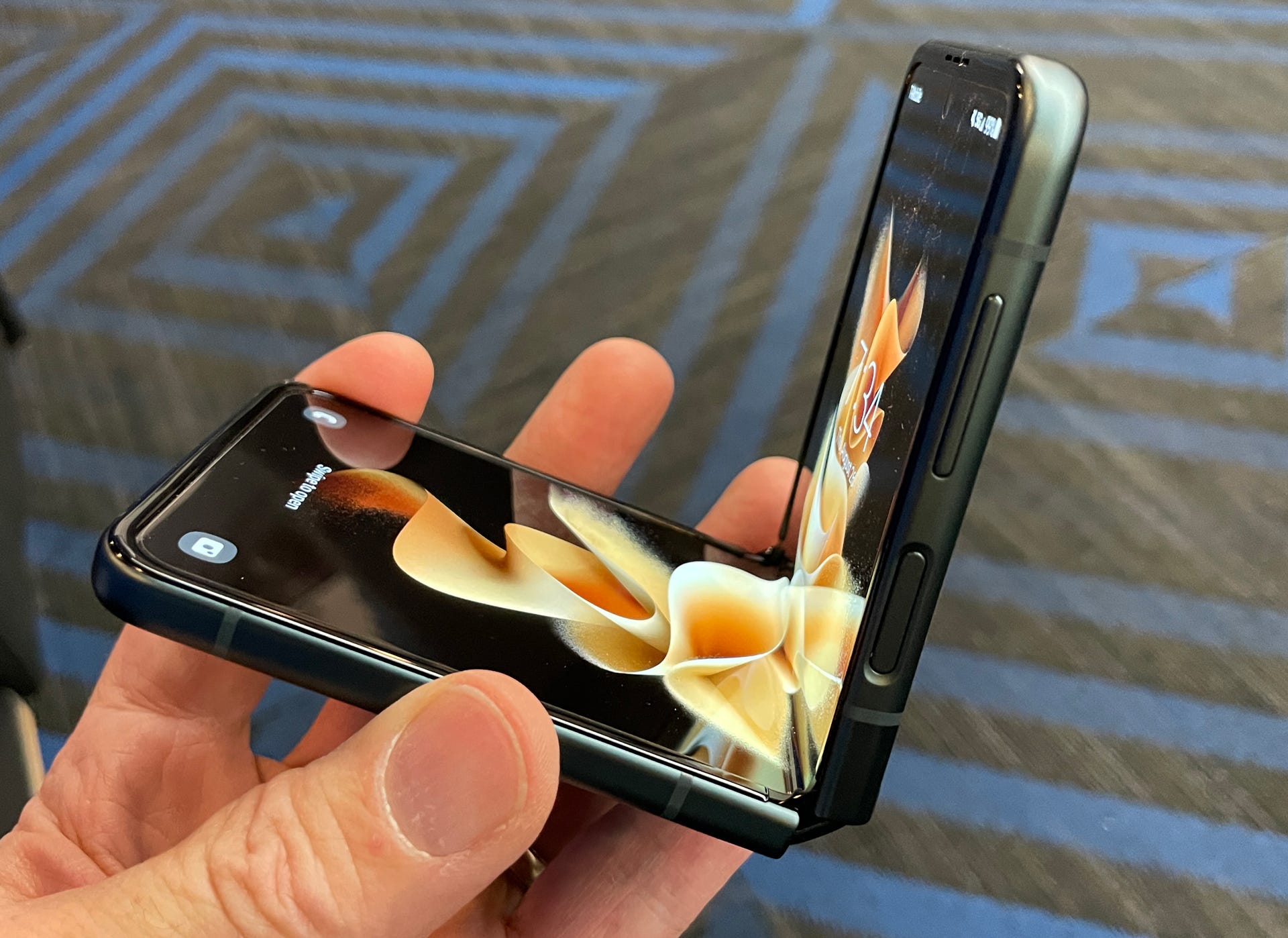 Bendable Galaxy Phone