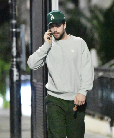 Aaron Taylor-Johnson Ditched the Wedding Ring And The Internet Is ...