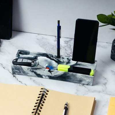 Elevate Your Workspace: Must-Have Business Desk Accessories and Office ...