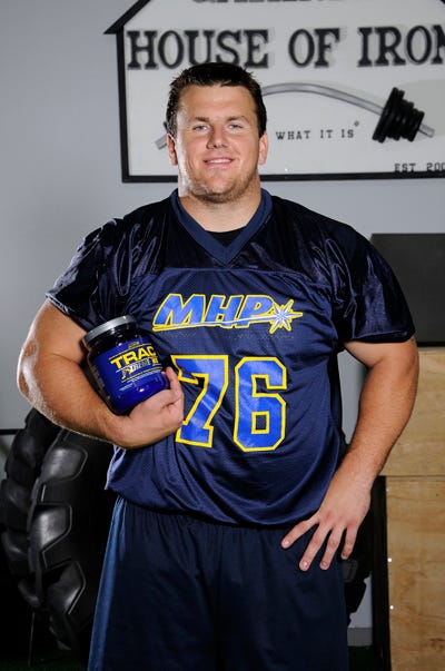 THE GIANTS CHRIS SNEE RETIRES | by Al Thompson | Philadelphia Football ...