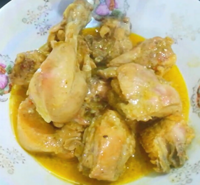 2 Easy Low Calorie Chicken Curry With Coconut Milk | by delicious ...