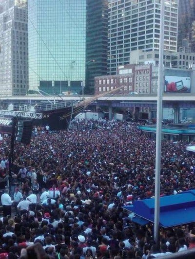 The Drake And Hanson Riot At South Street Seaport | by David Cho | The ...