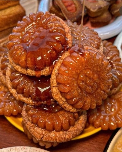 A very delicious dessert that is currently trending in Korea, ‘Yakgwa’ | by Kimchiman | Medium
