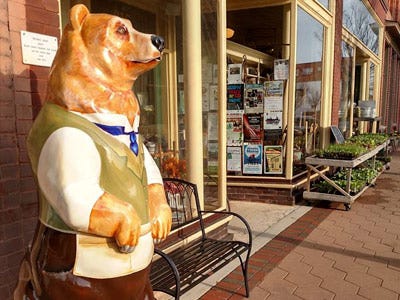 The Story of New Bern’s Beloved Bear Statues | by Trish Church | Medium