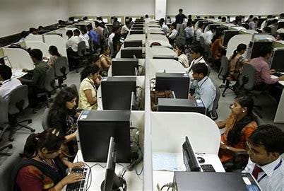 How call center scammers make a lot more money than you might think ...