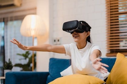 Penerapan Teknologi Virtual Reality dalam Desain Interior | by Iptek ...