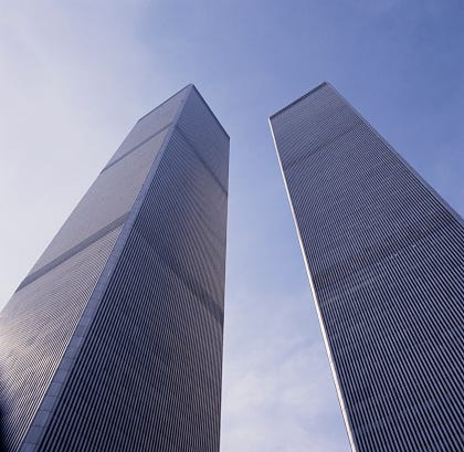 People Are Saying That The Twin Towers Had A Building In-between Them ...