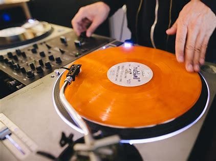 Sounding Culture, Sounding Ethic: Turntablism | by Alan Lechusza | Dec ...