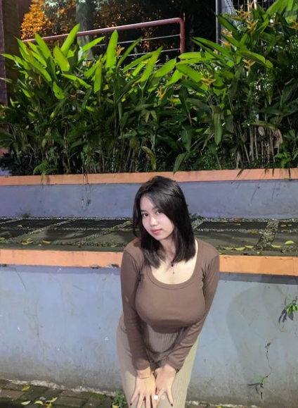 Mitos atau Fakta? Payudara Besar Memperlancar Jodoh! | by Nulis.id | Jun, 2023 | Medium