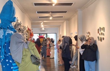 Tudung Sudung, Pameran Eksentrik di Omah Budoyo | by Al | Medium