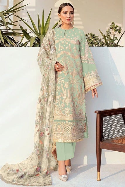 Traditional Outfits of Pakistani Women | by Huma Tariq | Medium