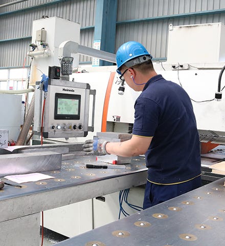 Aluminum Precision Saw Cutting - aluminiumsc - Medium