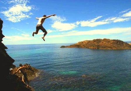 How to Avoid a Bad Pitch Deck. If you’ve been to enough pitch… | by Ian ...