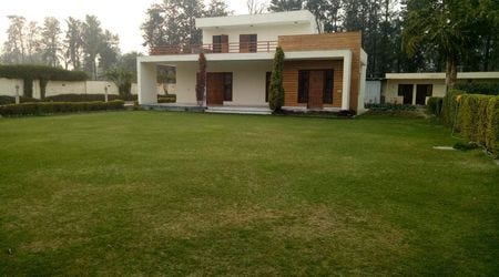 The Perfect Farmhouse Wedding Venue in Kapashera with PartyVillas | by ...