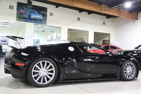2008 Bugatti Veyron For Sale by Number One Boats - Boats For Sale And ...