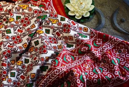 "Rich heritage of Gujarat's handloom sarees." | by ShobhanjiniNayak ...