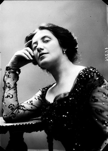 Solomiya Krushelnytska: The Ukrainian Opera Legend (Heroines and Heroes ...