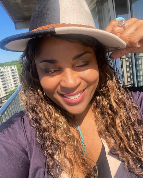 Dionna Bowlers, also known as Dionna Amara, a newly developed writer ...