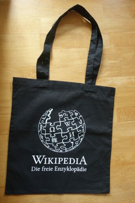 Stylish Collegiate Tote Bags for Students | by WomenBags.co.uk | Jun ...