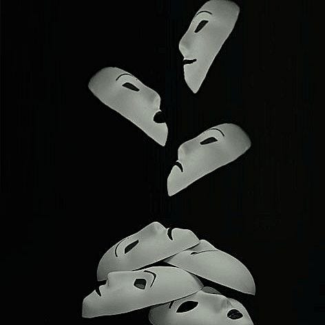 Following the Echoes: Tracing Humanity Through the Set Design of Squid ...