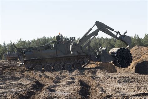 What are the specifications of the Terrier combat battlefield Armoured ...