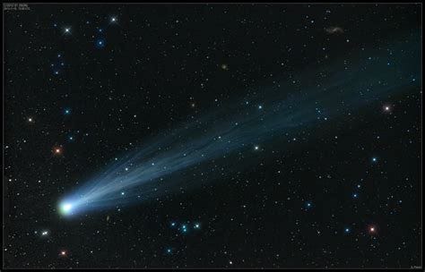 What are the characteristics of Borrelly’s comet? - Fadvadfr - Medium