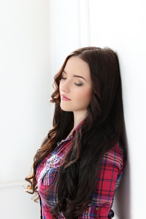 Real Hair Extensions vs. Synthetic: Which is Right for You in Dudley ...
