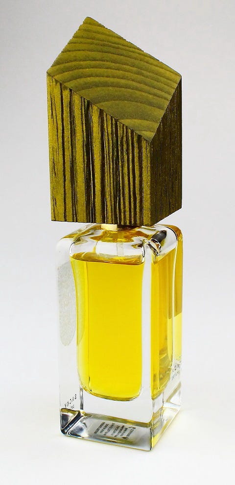 Oud in Art: The Intersection of Fragrance and Visual Expression for Men ...