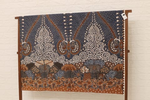 Kain Batik Tulis Kontemporer Babon Angrem Kombinasi (BTX531) | by Kain ...