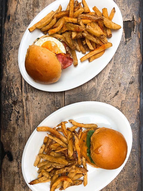 Smoking Molly. Semana del 21 de mayo | by Maria Cecilia Amaya | Medium