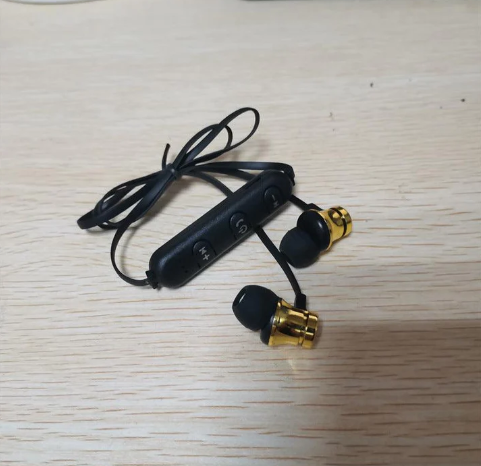 Securely Store Your Bluetooth Headset with Magnetic Neck Hanger | by ...