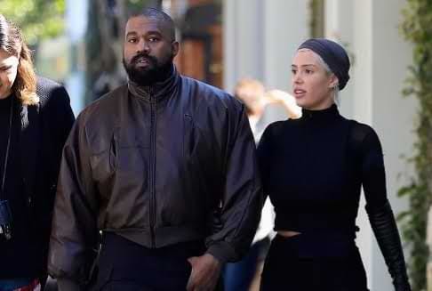 Ye’s Venice Boat Controversy: Privacy vs. Public Scrutiny - Buzz Blog ...