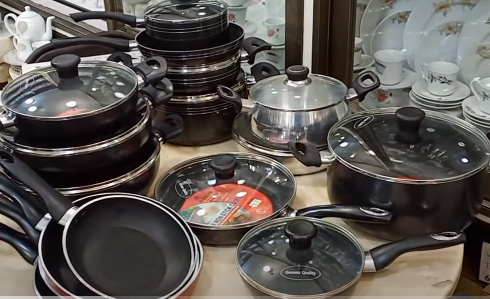 how to choose a frying pan?. Choosing the right frying pan can be a ...