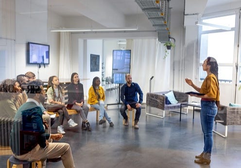 Crisis communication: 10 leaders share strategies for getting it right | by Zain Jaffer | Medium