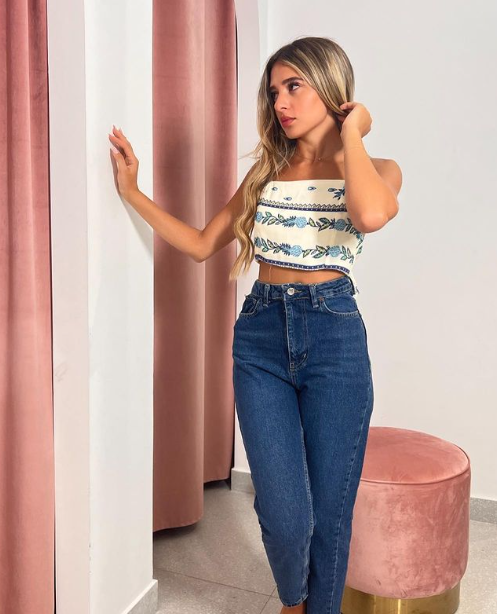 Women’s Jeans: Comfort, Style and Eternal Fashion Trend - Aask Digital ...